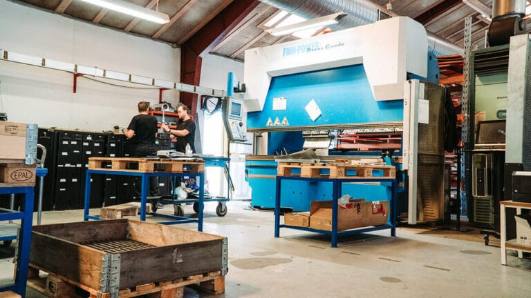 Metal sheet processing - Metal sheet processing adds the last details.